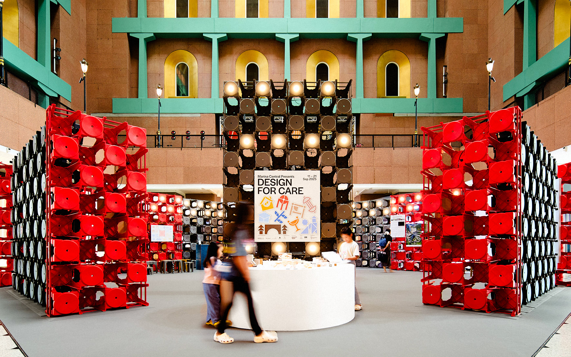 Curator Randy Chan Transforms 991 UNICA Chairs into a pavilion for ...